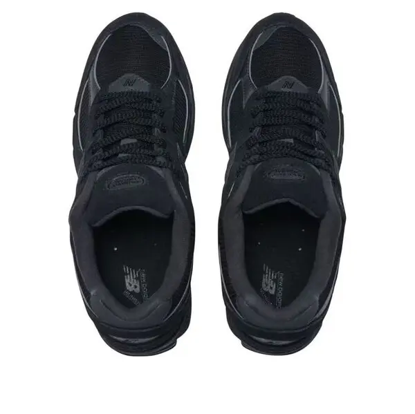NEW BALANCE 2002r Athletic Sneakers