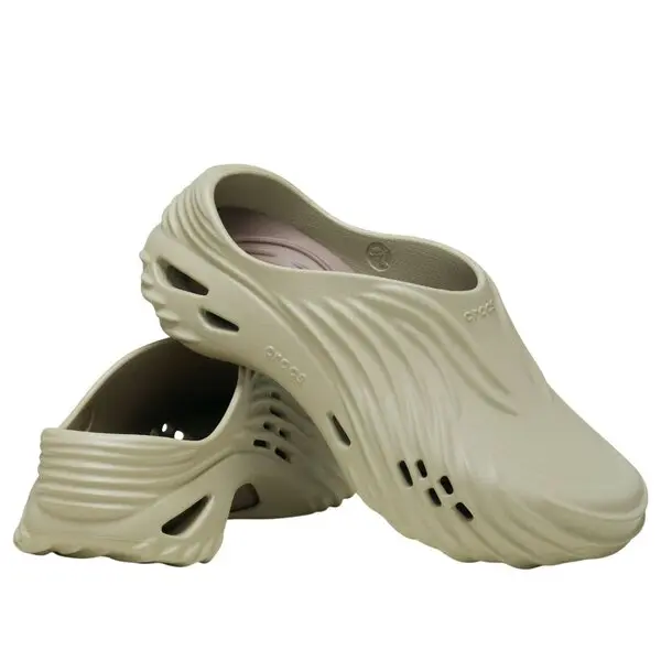 CROCS Echo Wave Clogs - Moth