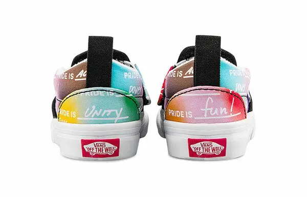 VANS Slip-on Low Top Sneakers With Graphic Print - Default Color