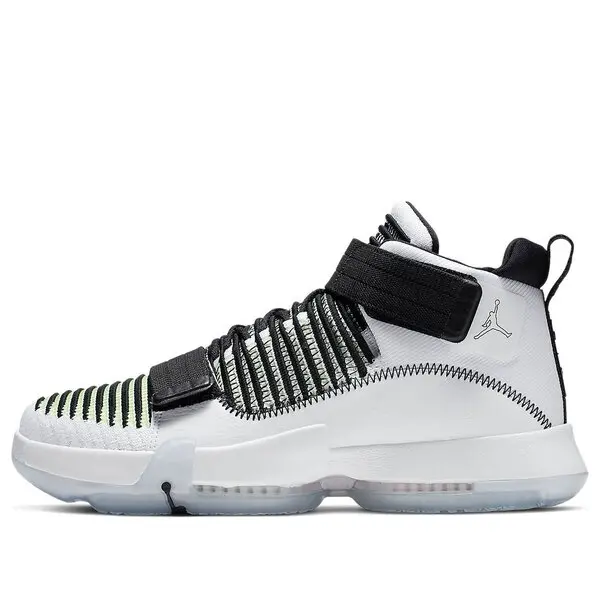 JORDAN Supreme Elevation Basketball Sneakers - White/black