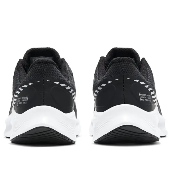 Nike Quest 3 Shield Athletic Sneakers - Black/white