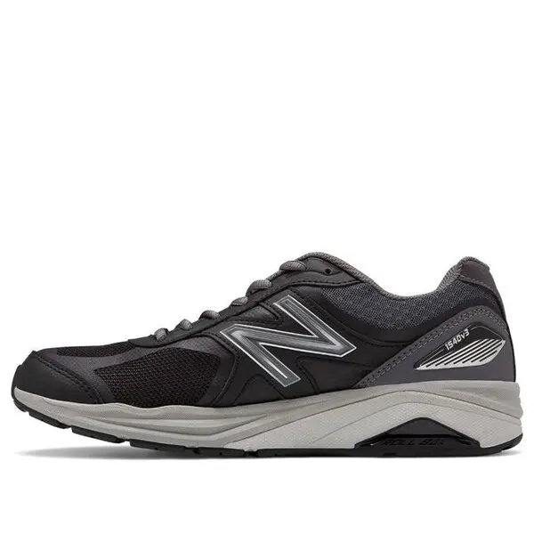 NEW BALANCE 1540v3 Lace Up Sneakers - Black