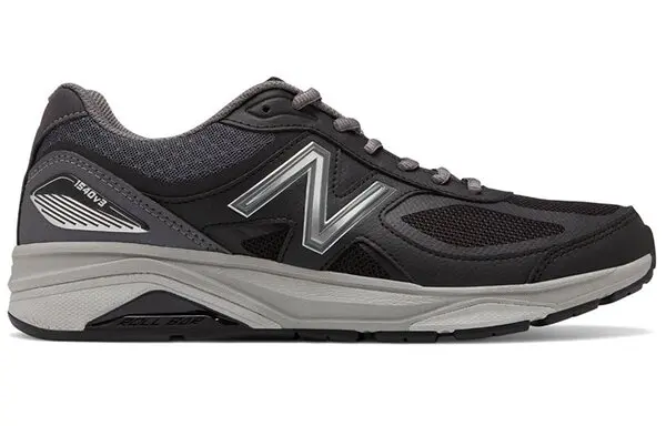 NEW BALANCE 1540v3 Lace Up Sneakers - Black