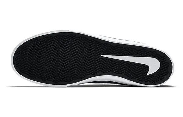 Nike Portmore 2 Solar Canvas Sb Low Top Sneakers - Black