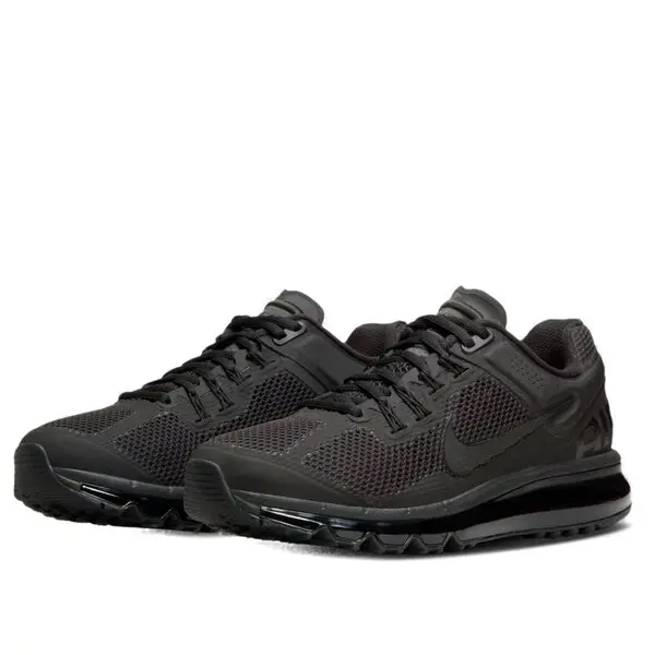 Nike Max 2013 "triple " Sneakers