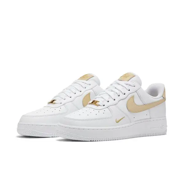 Nike Force 1 '07 Essential Low Top Sneakers