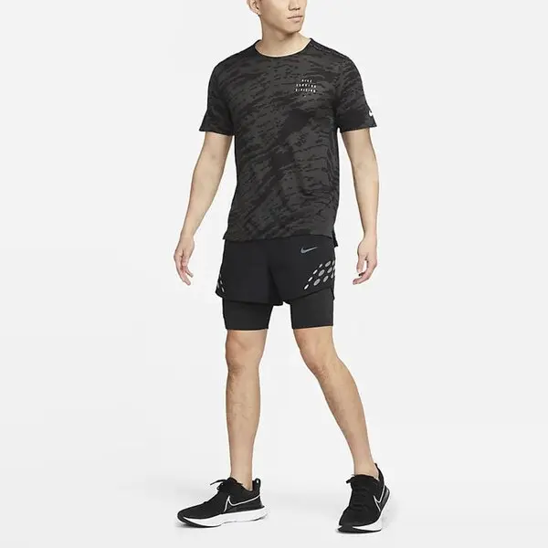 Nike Run Division Pinnacle Sports Shorts