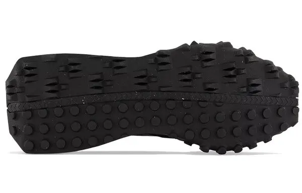 NEW BALANCE Xc-72 "triple " Low Top Sneakers - Black