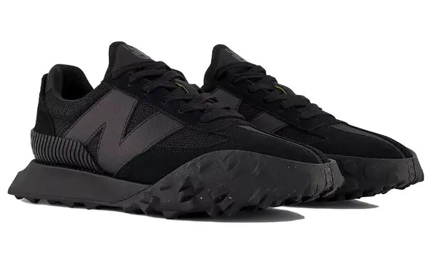 NEW BALANCE Xc-72 "triple " Low Top Sneakers - Black