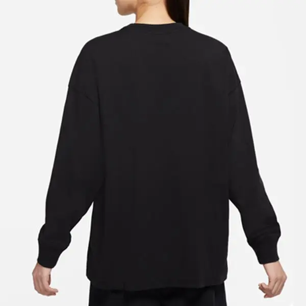 Nike Essential Crewneck Long Sleeve Top