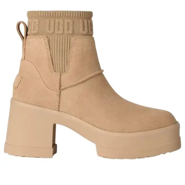UGG Moxy Chelsea Boot - Sand