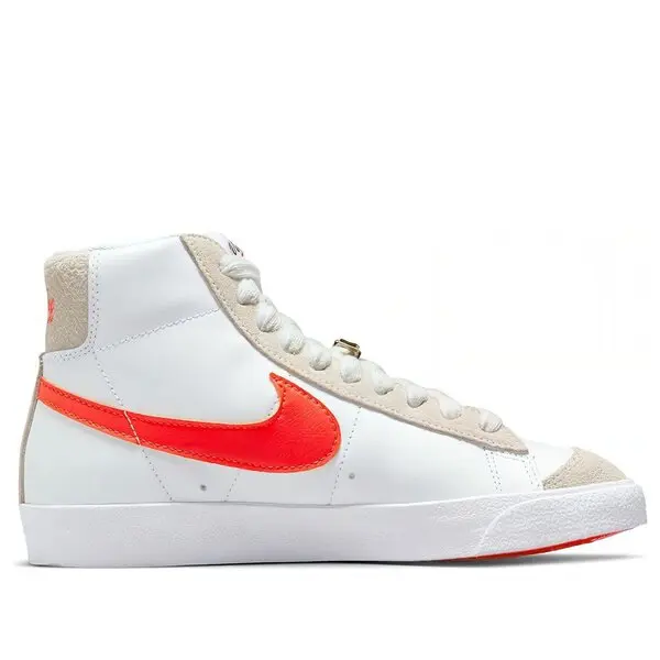 Nike Blazer Mid '77 Se "first Use" High Top Sneakers