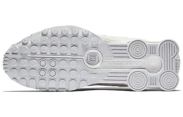 Nike Shox R4 Sneakers - White