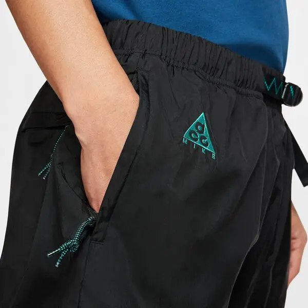 Nike Woven Shorts
