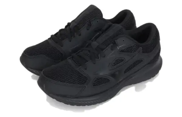 Mizuno Maximizer 26 Athletic Sneakers - Black