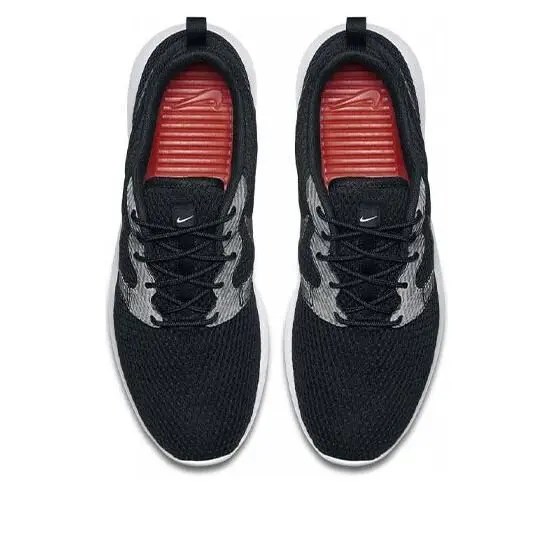 Nike Roshe One Hyperfuse Breathe Sneakers - Black/white