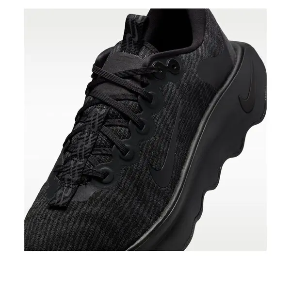 Nike Motiva Sneakers - Black