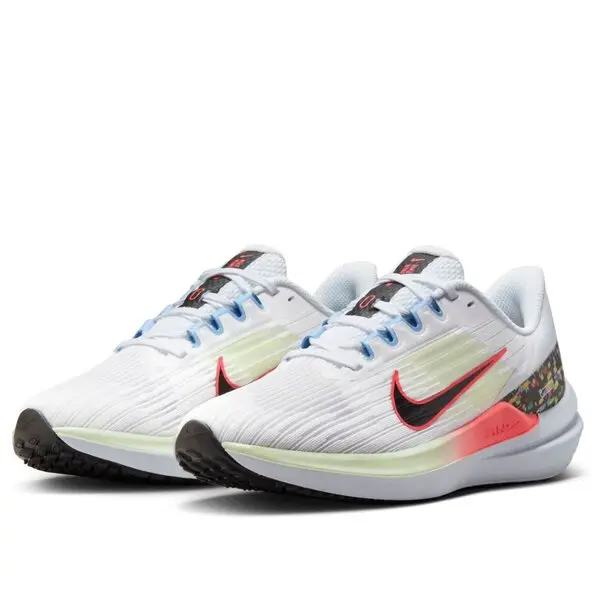 Nike Zoom Winflo Athletic Sneakers - White/red/black