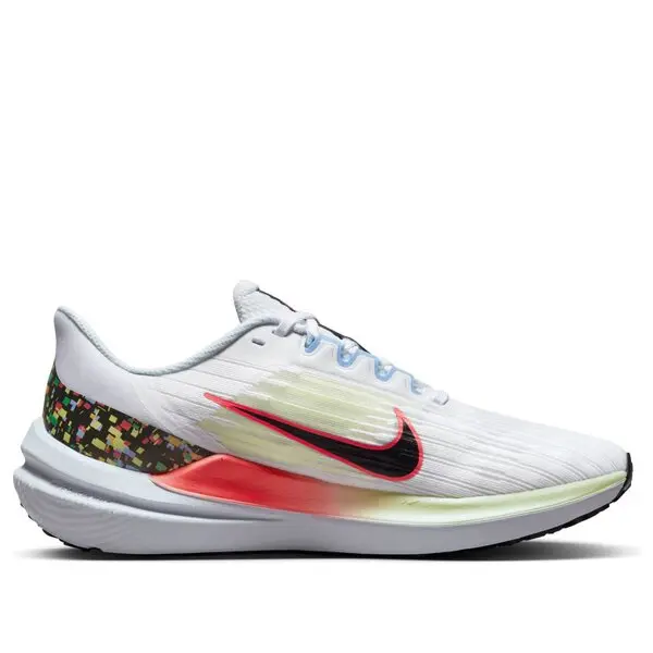 Nike Zoom Winflo Athletic Sneakers - White/red/black