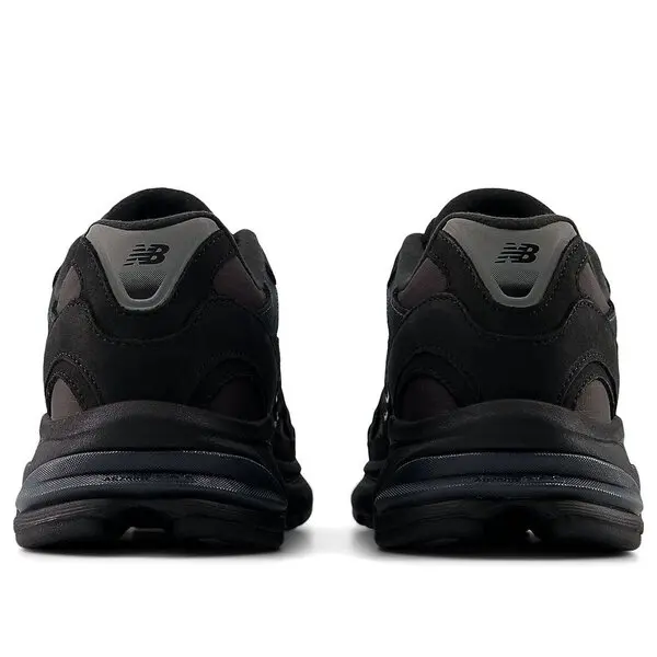 NEW BALANCE 2010 "black Phantom" Sneakers - Black/faded Black/phantom