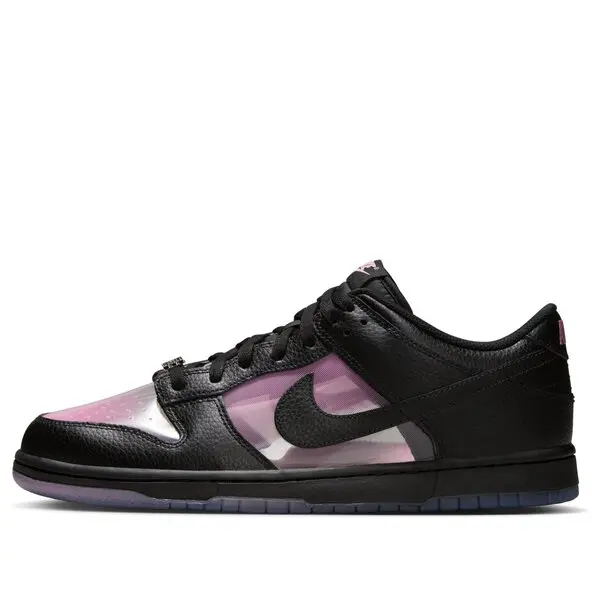 Nike Dunk Low Sneakers
