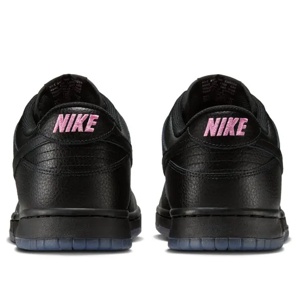 Nike Dunk Low Sneakers
