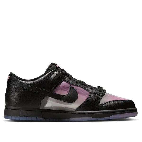 Nike Dunk Low Sneakers