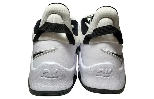 Nike Pg 5 Tb Low Top Sneakers - Whiteblack