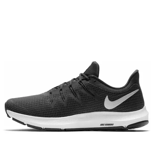 Nike Quest Sneakers - Black