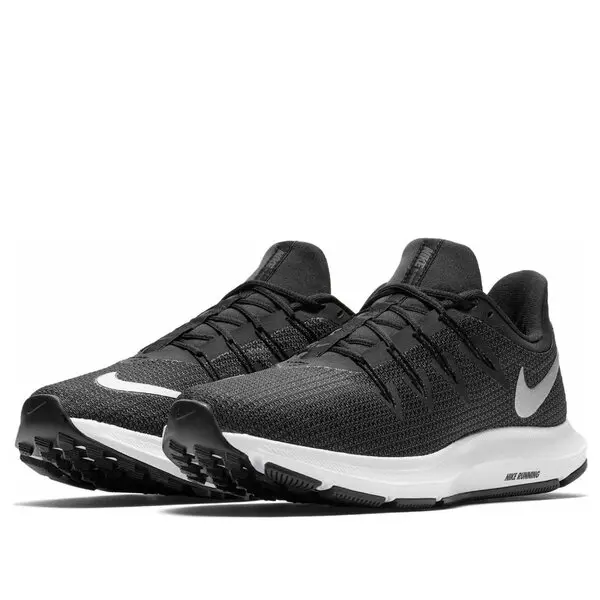 Nike Quest Sneakers
