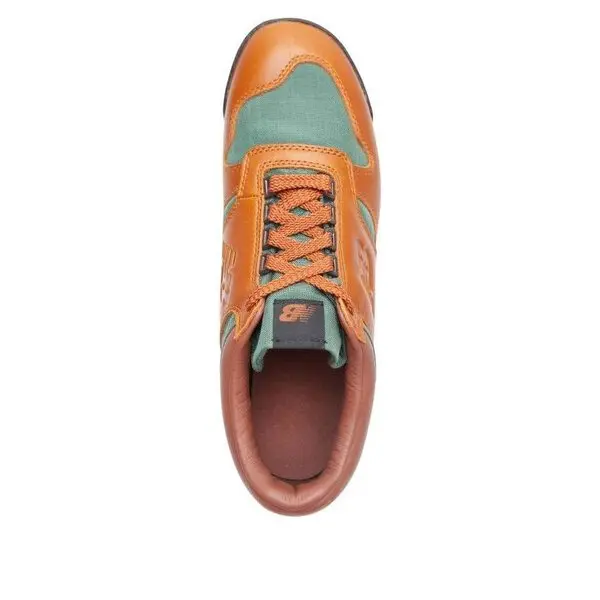 NEW BALANCE Rainer Sneakers