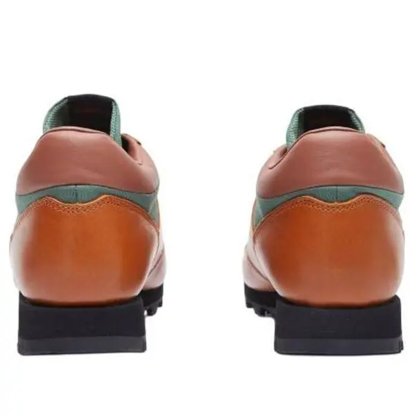 NEW BALANCE Rainer Sneakers