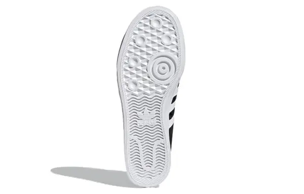 Adidas Nizza Low Top Sneakers - Black/white