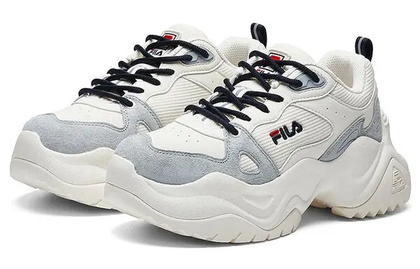 FILA Disruptor Low Top Sneakers