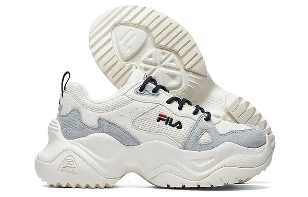 FILA Disruptor Low Top Sneakers