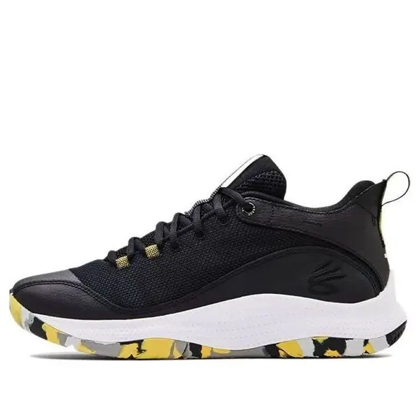 Under Armour Curry 3z5 Low Top Basketball Sneakers