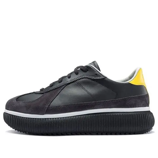 Onitsuka Tiger Delecity Sneaker - Black/yellow