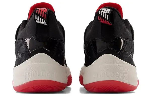 NEW BALANCE Two Wxy V3 "windy City" Basketball Sneakers - Black/white/red