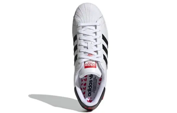Adidas Superstar Sneakers