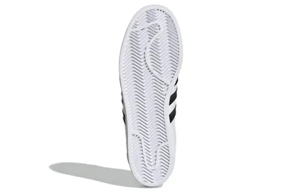 Adidas Superstar Sneakers