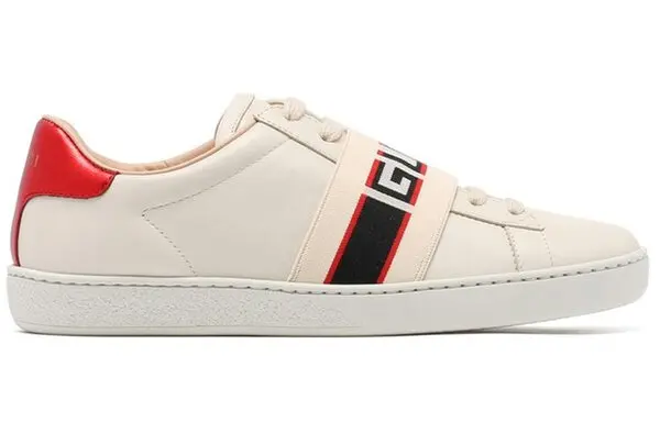 Gucci Ace Low Top Sneakers With Stripe Detail