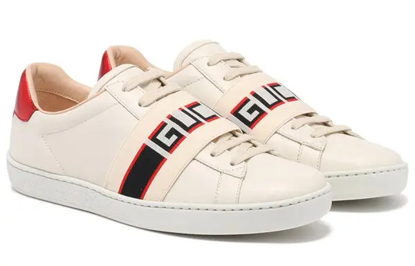 Gucci Ace Low Top Sneakers With Stripe Detail