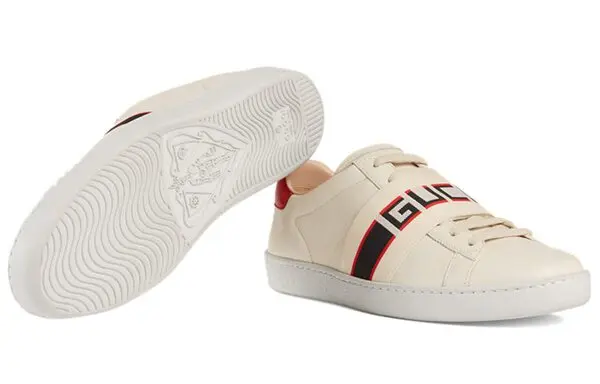 Gucci Ace Low Top Sneakers With Stripe Detail