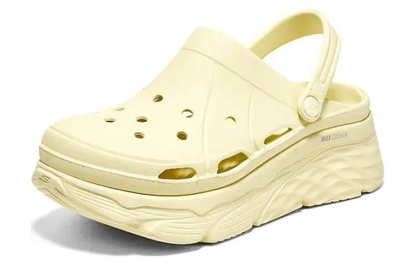 Sketchers Max Cushioning Clogs - Beige
