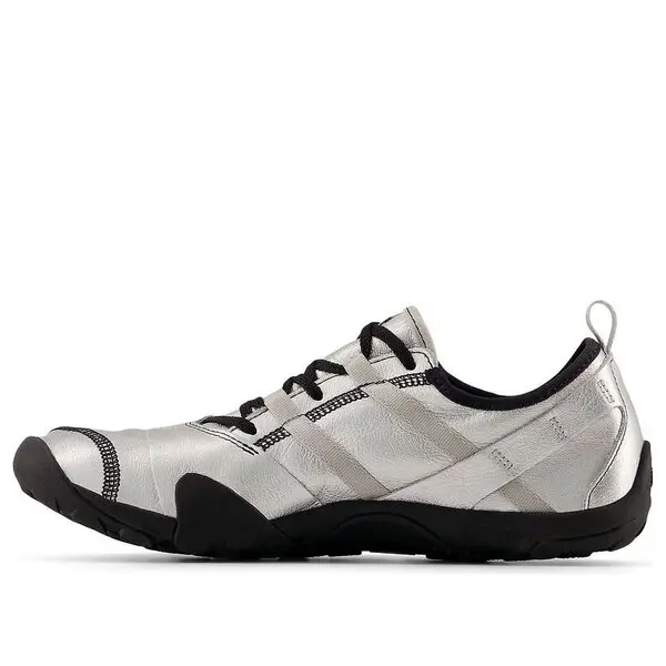 NEW BALANCE Mt10 Athletic Sneakers