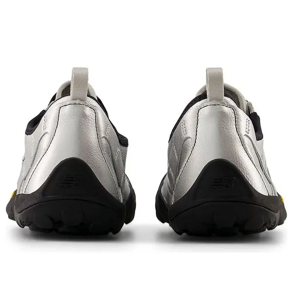 NEW BALANCE Mt10 Athletic Sneakers