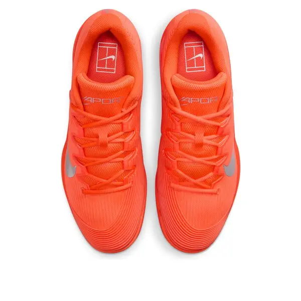 Nike Court Air Zoom Vapor Premium Hc Sneakers - Hyper Crimson/metallic Silver