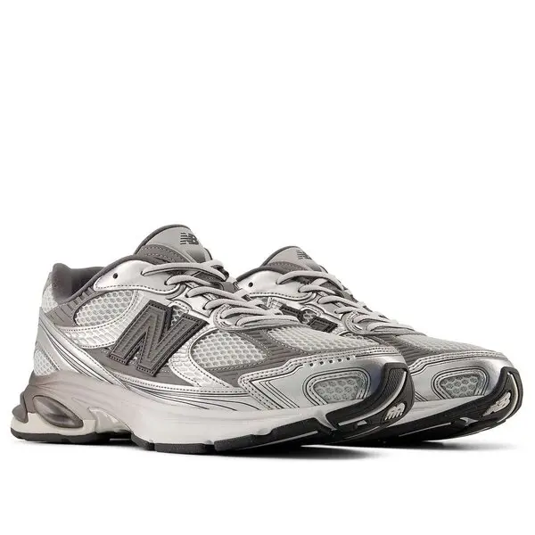 NEW BALANCE 2010 "metallic Silver" Sneakers - Metallic Silver/grey