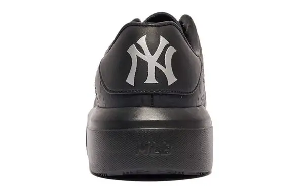 MLB Yankees Chunky Mono Embo Sneakers