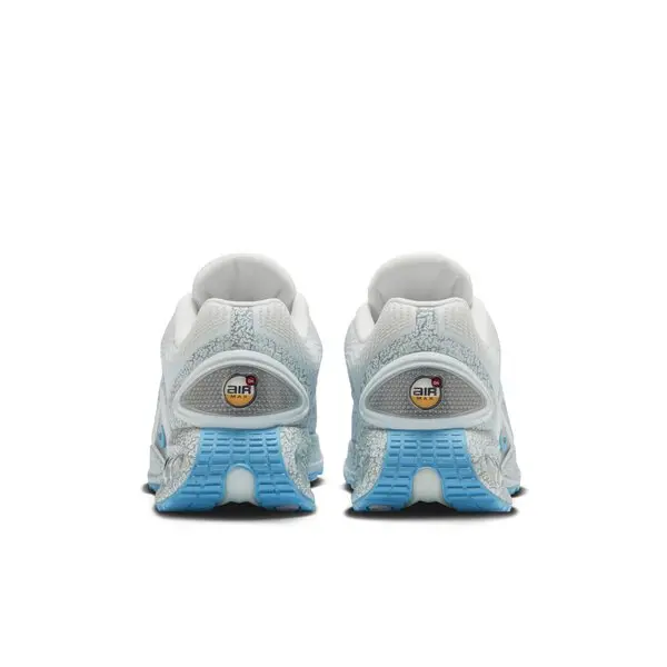 Nike Max Dn Sneakers